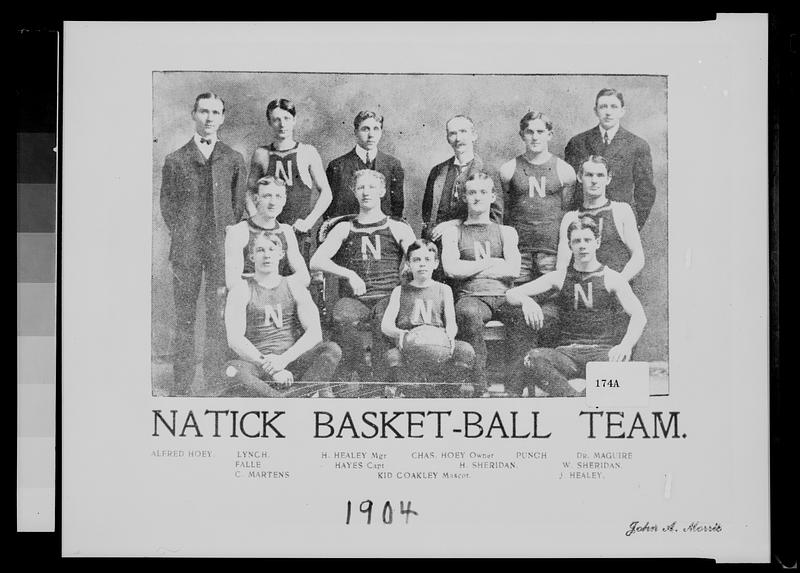Natick basket-ball team - Digital Commonwealth