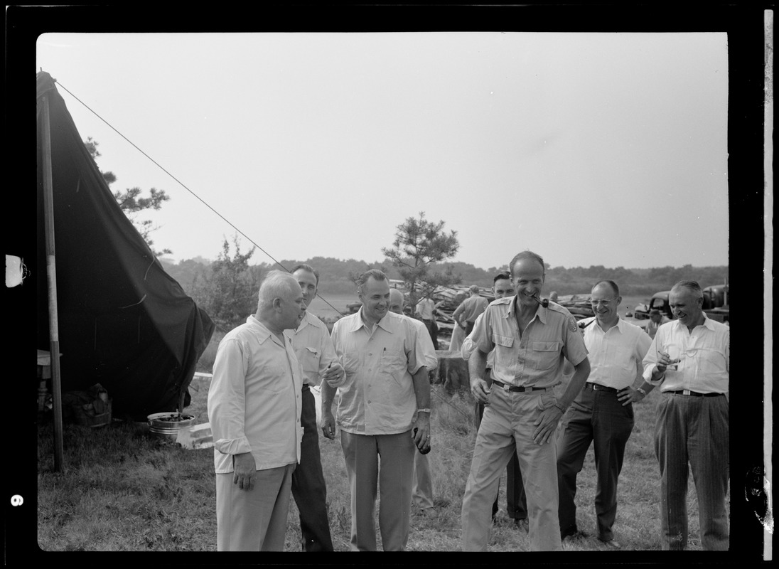 Quiet birdmen, Yarmouth outing - Digital Commonwealth