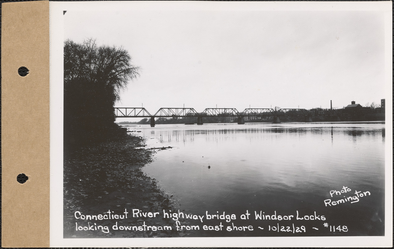 Connecticut River highway bridge at Windsor Locks, looking downstream ...