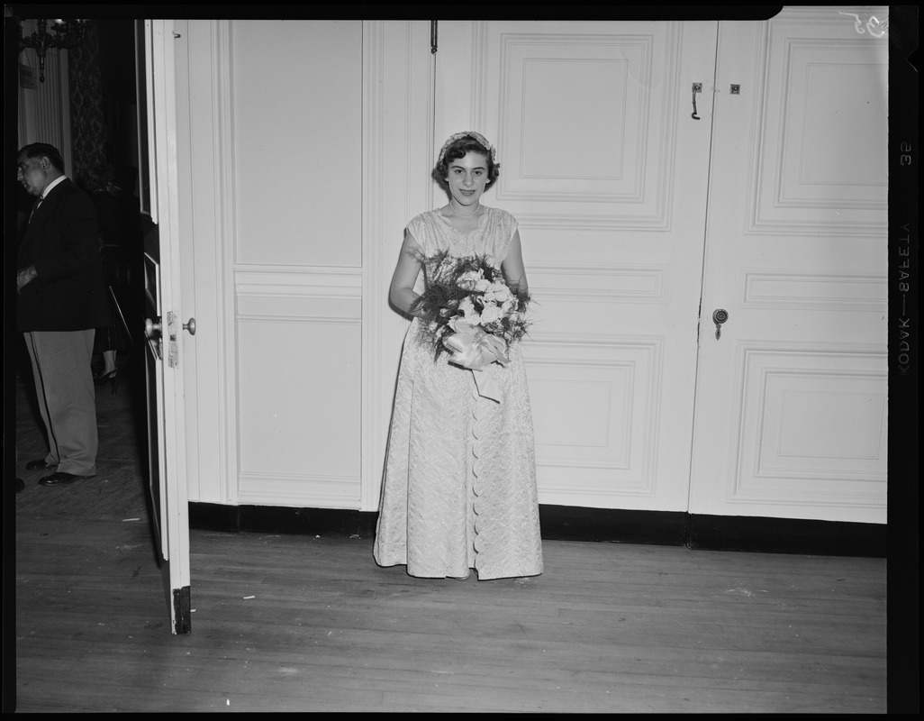 Wedding of Asadoor Ted Astorian to Miss Evelyn Nason - Digital Commonwealth