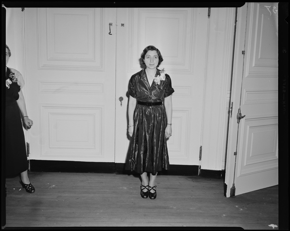 Wedding of Asadoor Ted Astorian to Miss Evelyn Nason - Digital Commonwealth