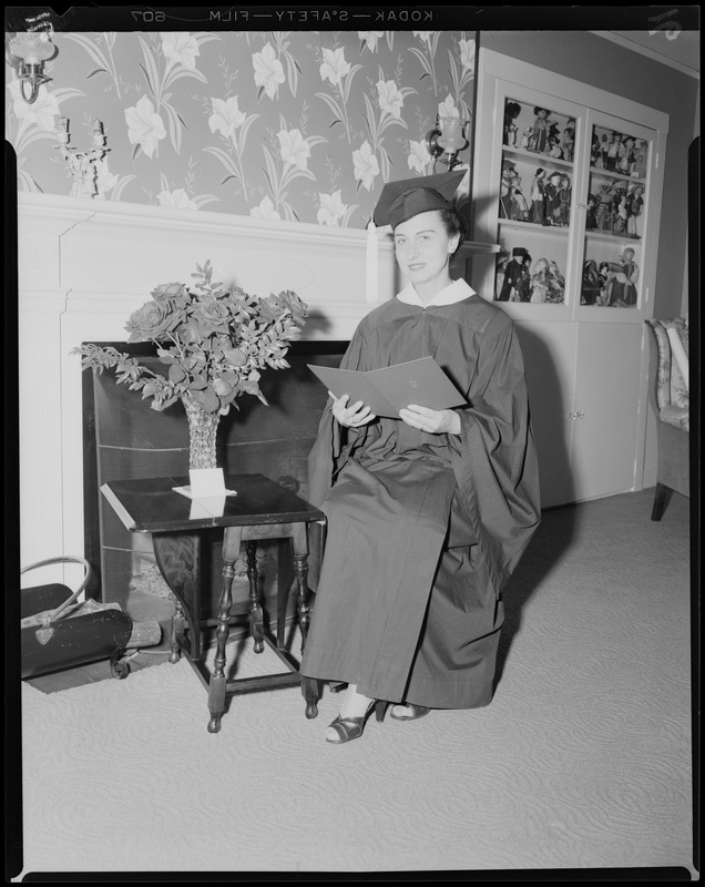 Mrs. Fred Leonard Warren, Jr. (Verna) - Digital Commonwealth