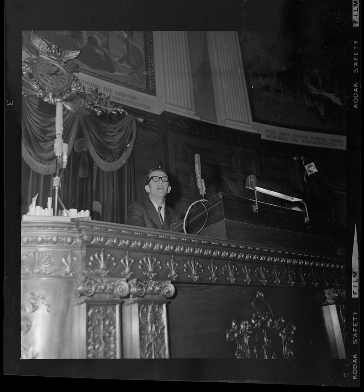 David Bartley addresses the House - Digital Commonwealth
