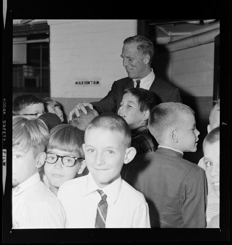 Mayor Kevin White with young children - Digital Commonwealth