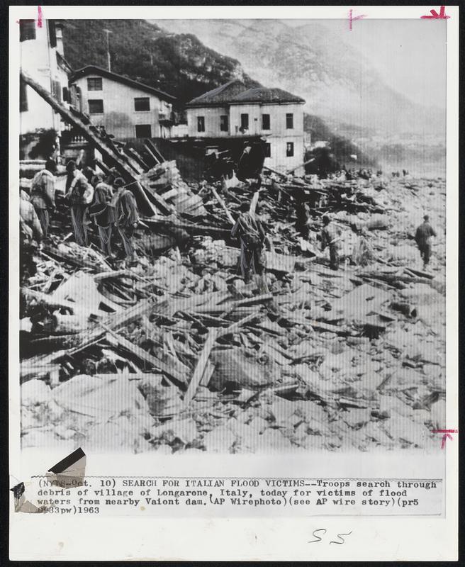 Search for Italian Flood Victims--Troops searched through debris of ...