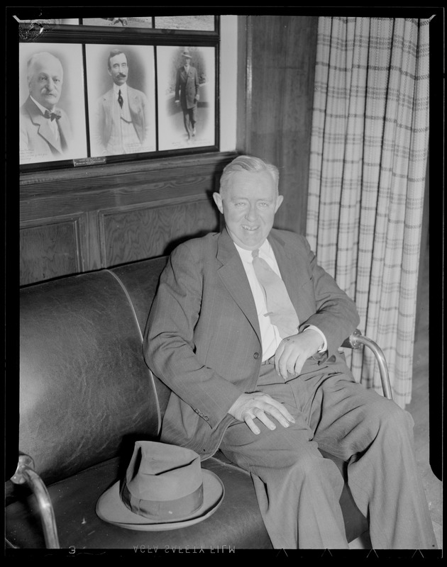 Old duffer at the Woodland Golf Club - Digital Commonwealth