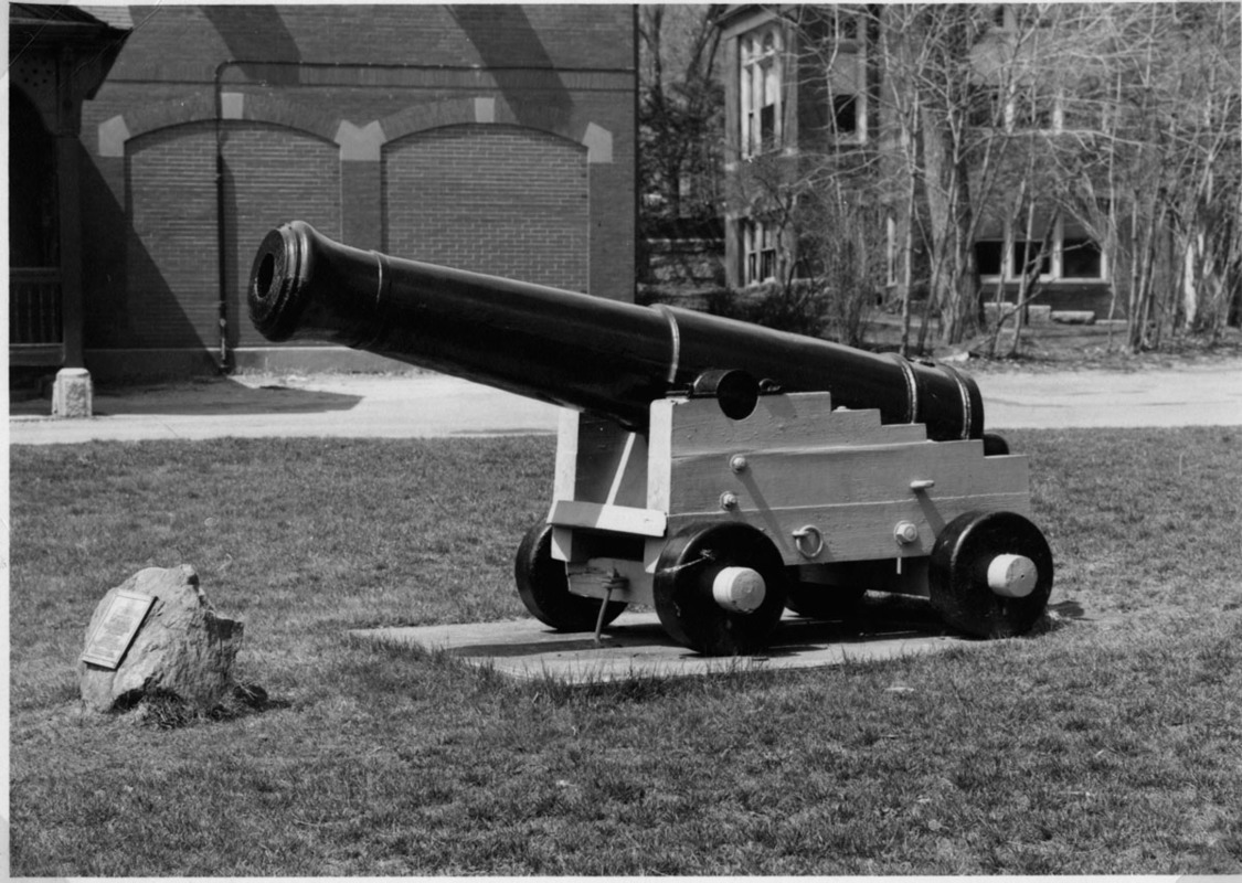 Frigate cannon replica - Digital Commonwealth