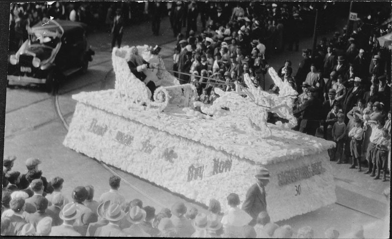 Santa Claus float - Digital Commonwealth