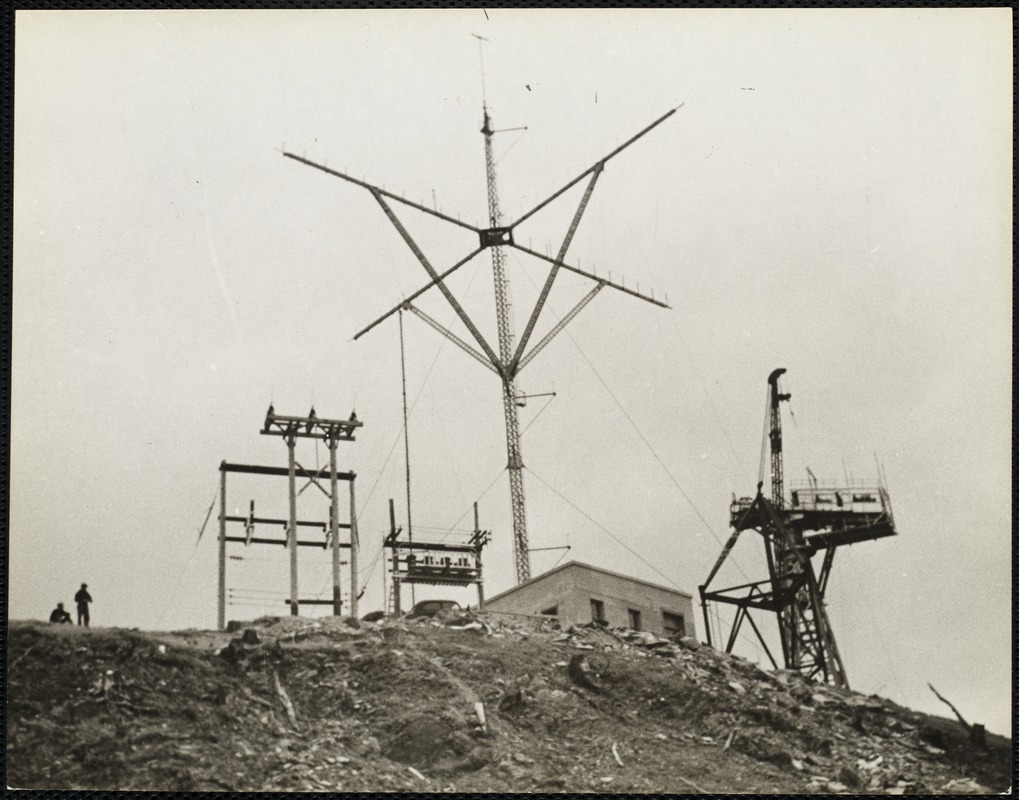 Top of Grandpa's Knob. Anemometer mast in center - tower at right ...
