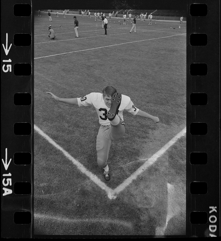 Boston College football player Bob Gallivan - Digital Commonwealth
