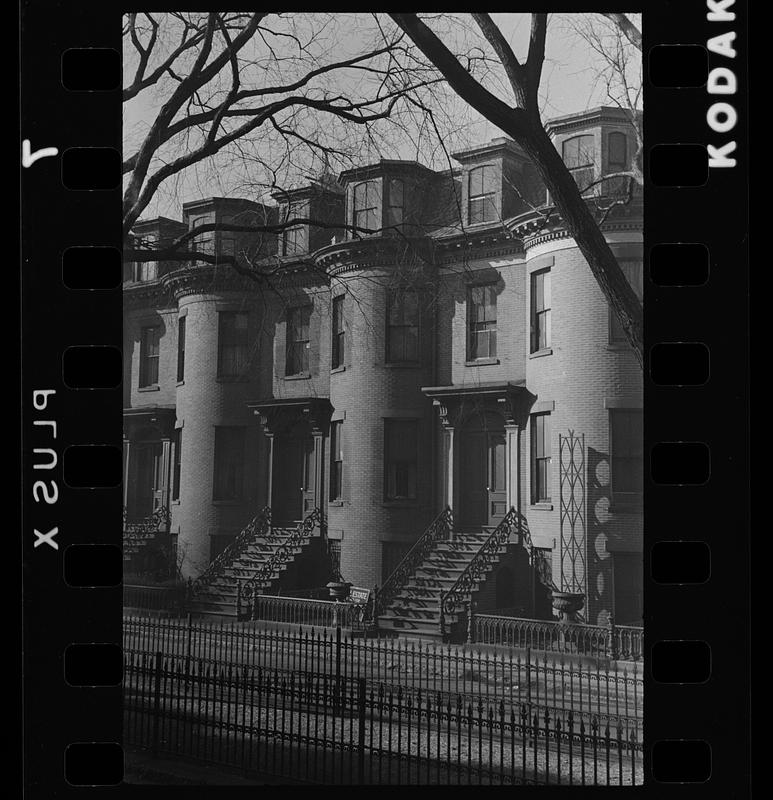 30-32 Concord Square, Boston, Massachusetts - Digital Commonwealth