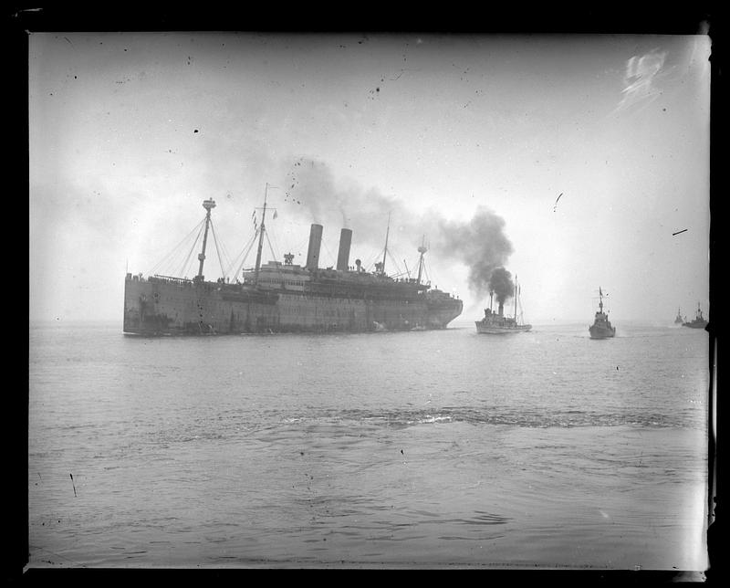 Unidentified ship, possibly the SS George Washington - Digital Commonwealth