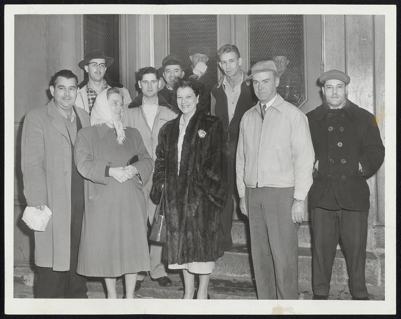 Voting on Cotton-Rayon Strike in New Bedford yesterday were these ...