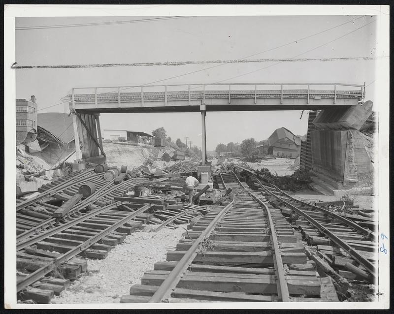 Roads to Nowhere- Tracks of the New Haven Railroad at Putnam, Conn ...