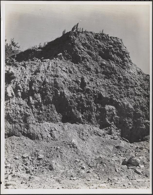 Right wall of dam - Digital Commonwealth