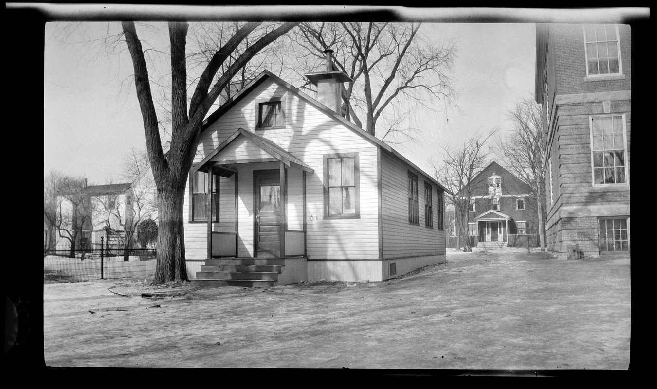 Portable school building Coddington School - Digital Commonwealth