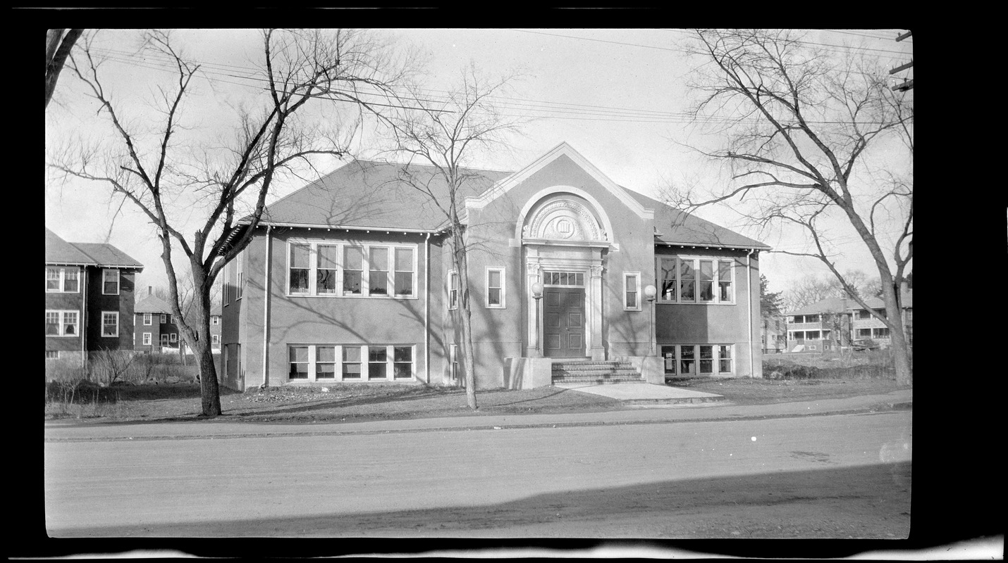 Thomas Crane Public Library. Wollaston branch. Beale Street - Digital ...