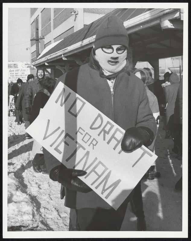 Cold demonstrator was on his legs from 8 AM to 250 PM - Digital ...