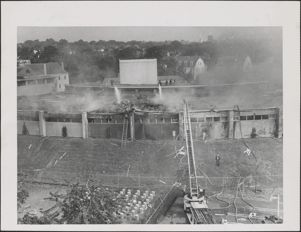 Smoke pours from the Harvard-Massachusetts Institute of Technology ...