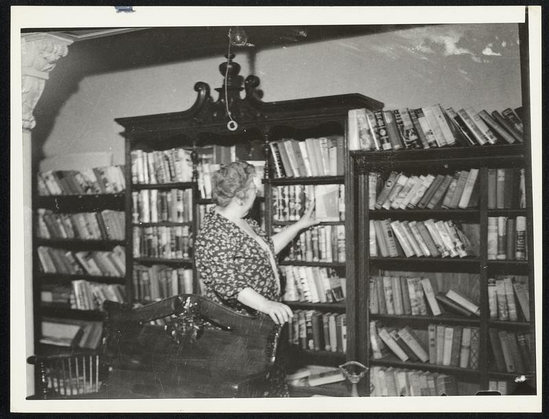 Library - Digital Commonwealth