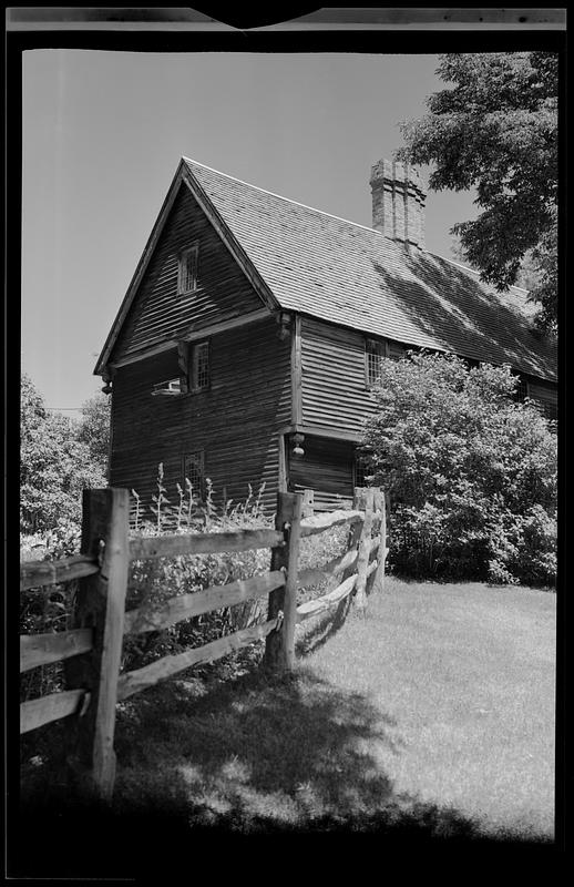 Topsfield, Parson Capen House - Digital Commonwealth