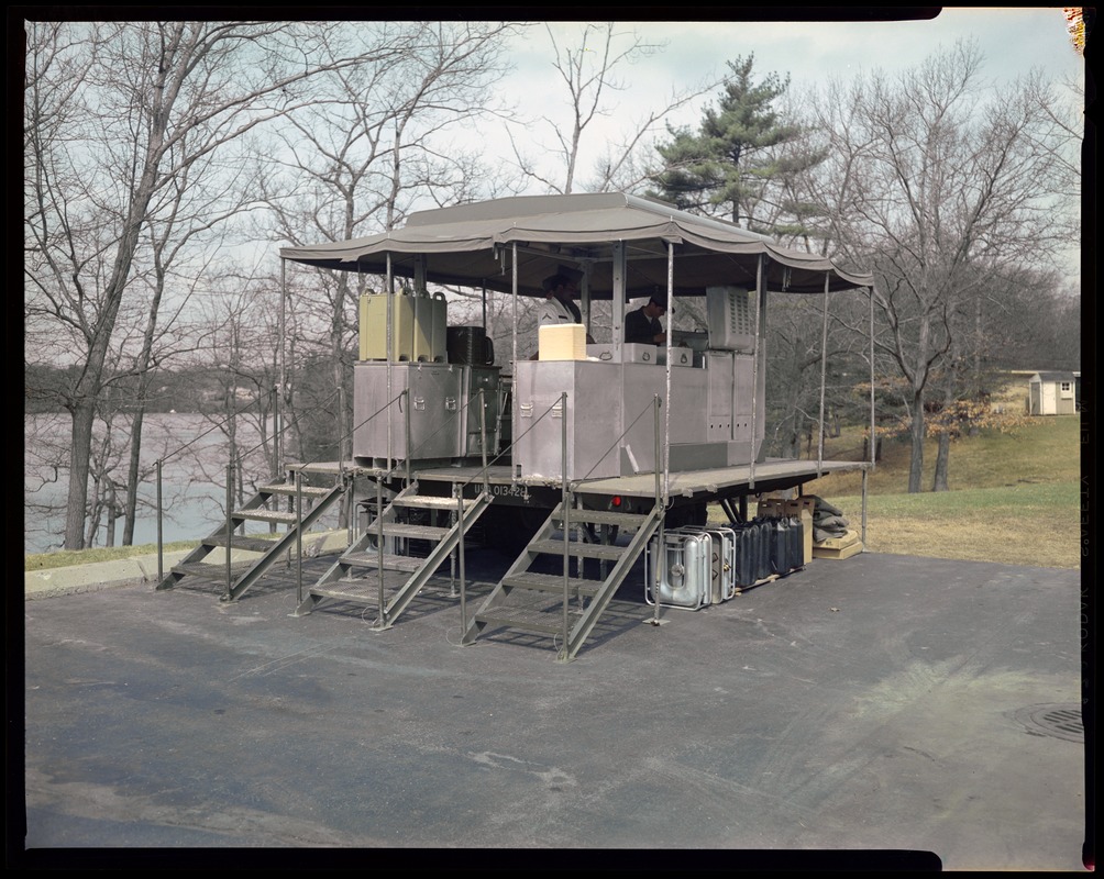 FEL, equip. kitchen, mobile, field (set up-sides open) - Digital ...