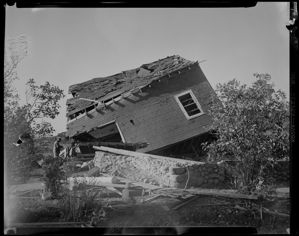 Collapsed house - Digital Commonwealth