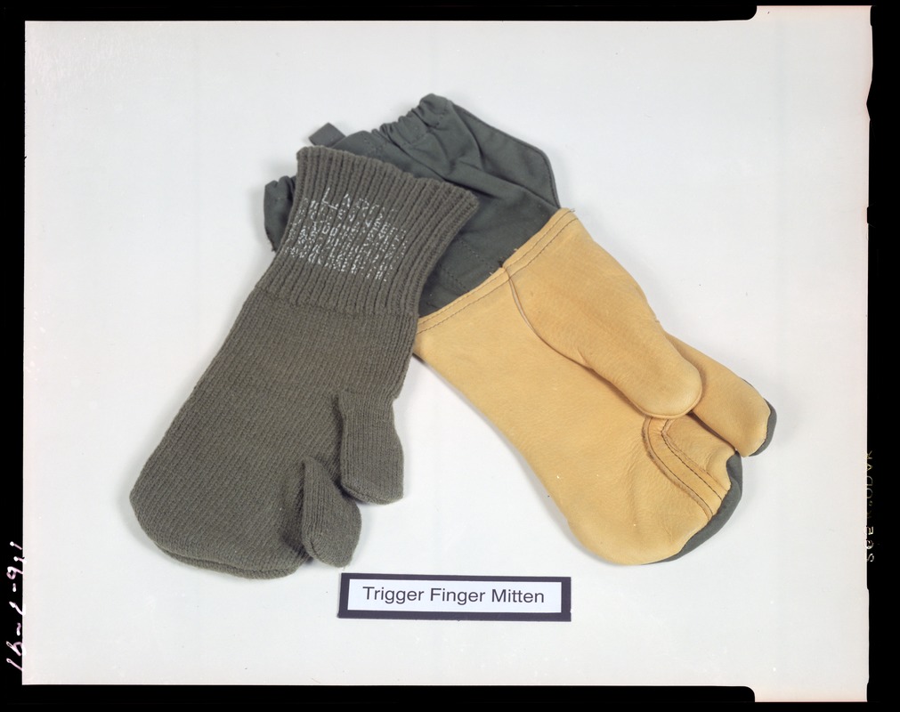 Trigger finger mitten - Digital Commonwealth