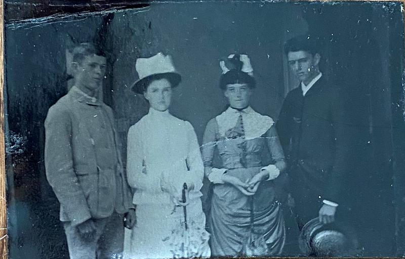 Mabel Simpkins and three unidentified people - Digital Commonwealth