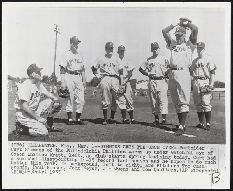 Simmons Gets the Once Over -- Portsider Curt Simmons of the ...