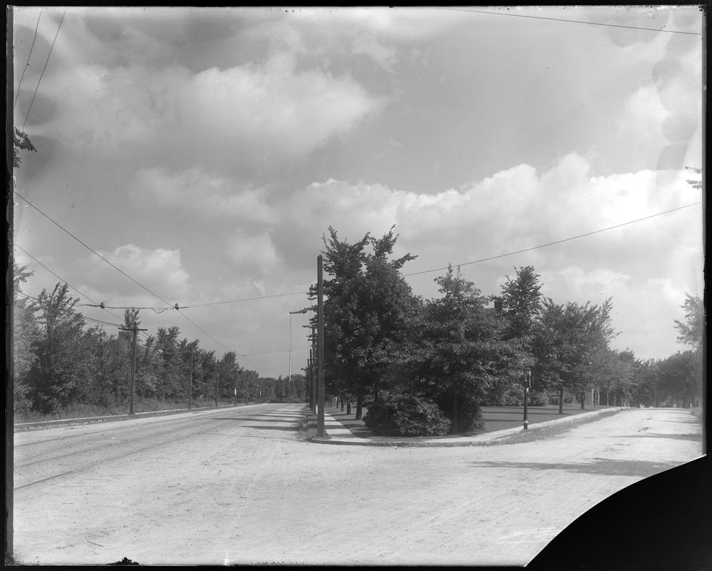 Talbot Avenue and Wilson Street, from north end of Fordway Bridge ...