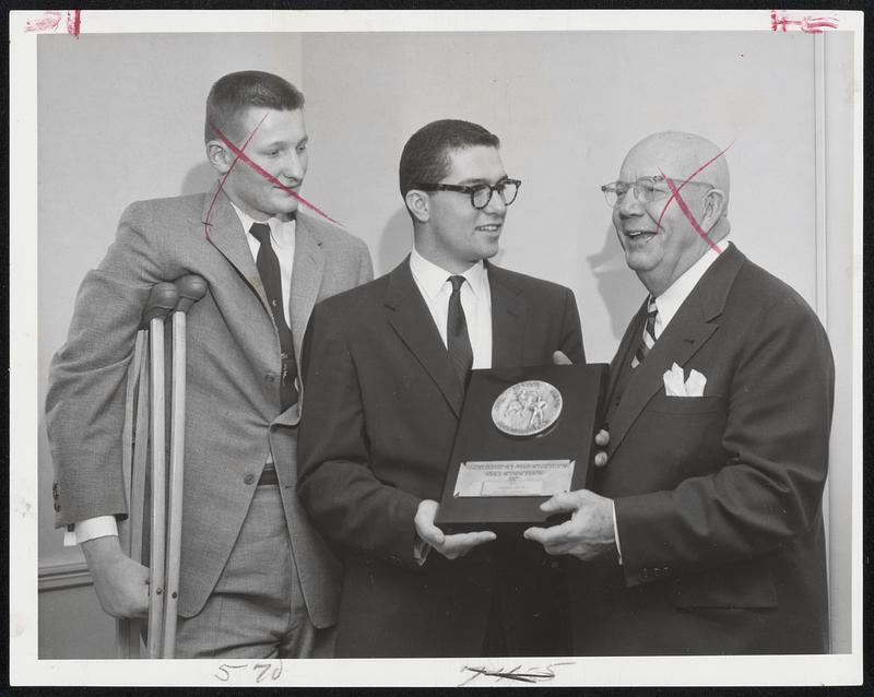 Act of Sportsmanship earns Tommy Salvo, center, 18 - year - old Boston ...
