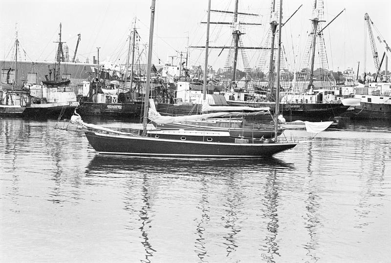 Gloucester Harbor - Digital Commonwealth