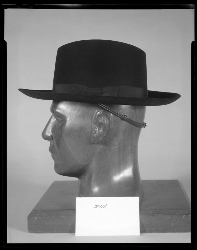 Men's army head gear - Digital Commonwealth