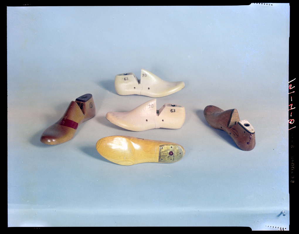 Shoe molds - Digital Commonwealth