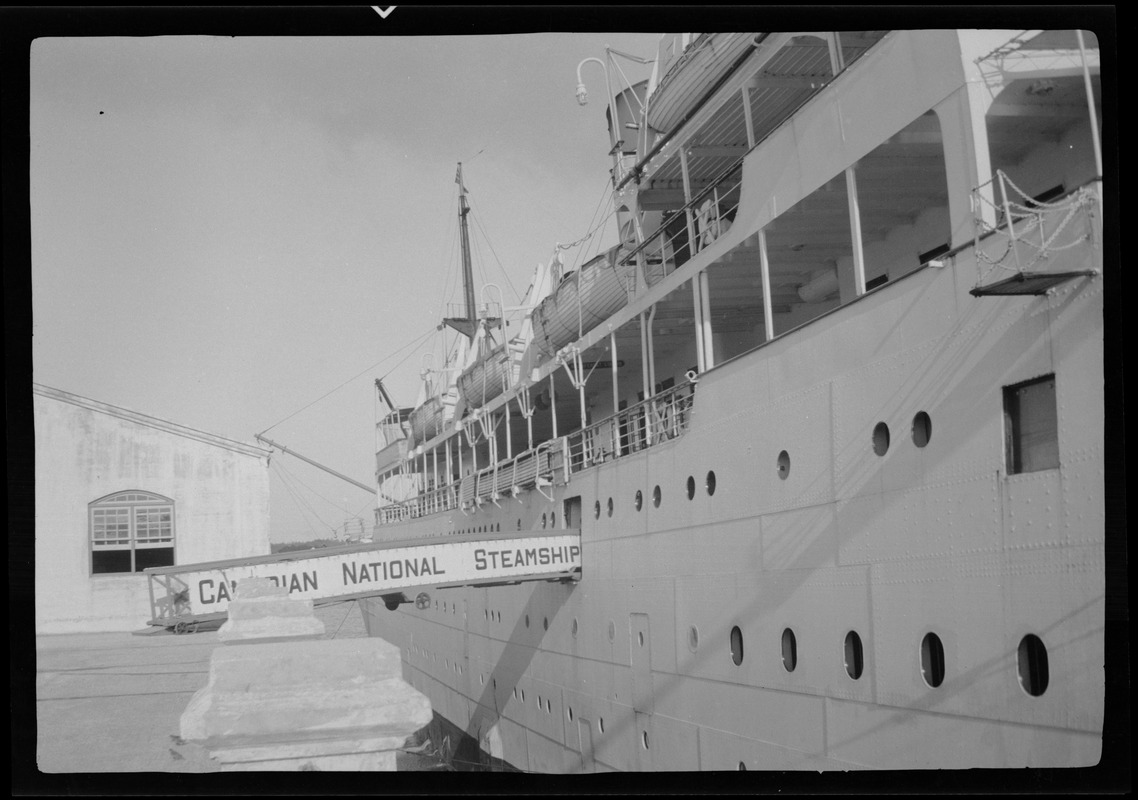 The "Lady Drake" at Bermuda - Digital Commonwealth