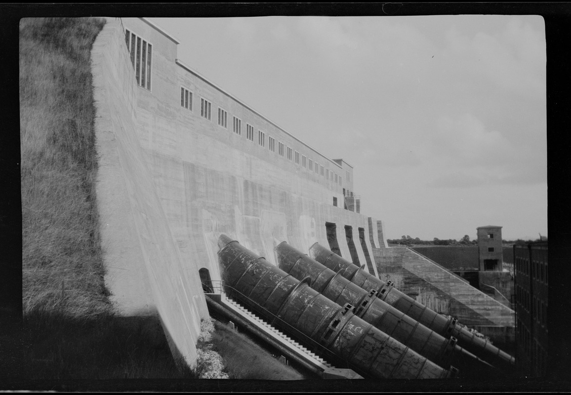 The "Shannon Scheme," Ardnacrusha, Co. Limerick, the pentstocks ...