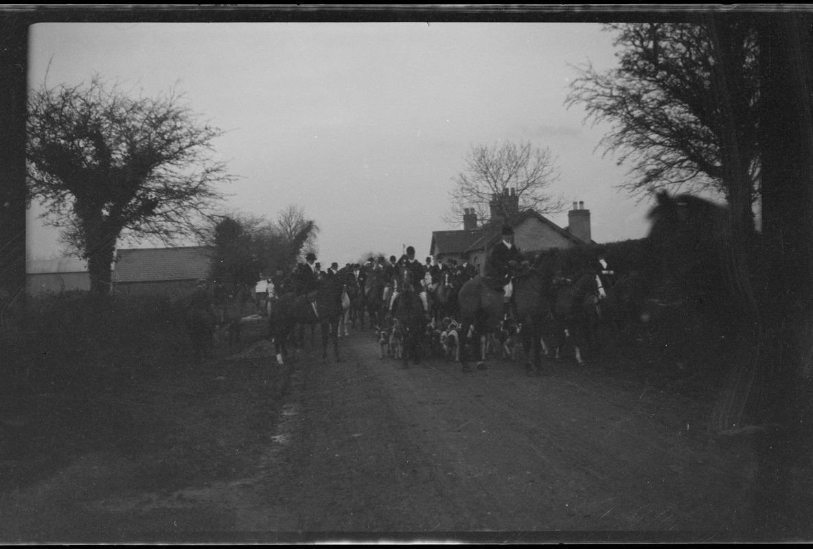 Meet of the Ward Union hunt, Ireland (a rainy day) - Digital Commonwealth
