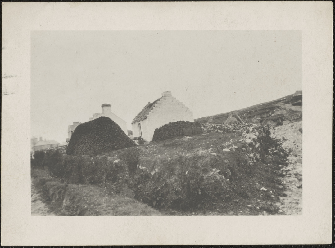 Gortahork, the winter fuel in Donegal - Digital Commonwealth