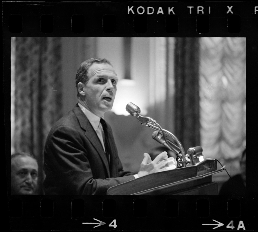 Boston mayoral candidate Kevin White - Digital Commonwealth