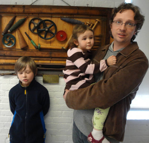 Shane Matts and his children at the Lowell Mass. Memories Road Show ...