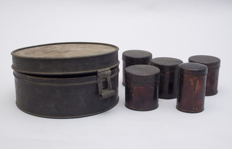 Nutmeg container - Digital Commonwealth