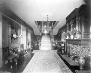 Mudge House, Swampscott, Mass., Corridor. - Digital Commonwealth
