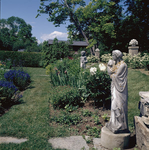 Garden with statues in summer, Hamilton House, South Berwick, Maine ...