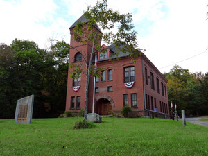 Tyler Memorial Library: front view of the library - Digital Commonwealth