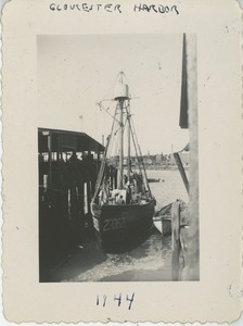 Gloucester harbor - Digital Commonwealth