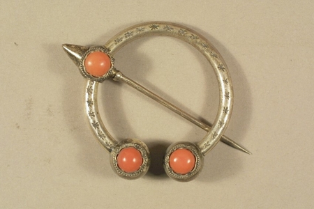 Plaid Pin - Digital Commonwealth