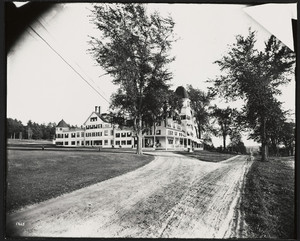 Poland Spring, ME, mansion house, looking southerly - Digital Commonwealth