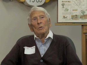 Tom Studley at the Hingham Mass. Memories Road Show: Video Interview ...