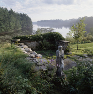 River from gardens with statue, Hamilton House, South Berwick, Maine ...